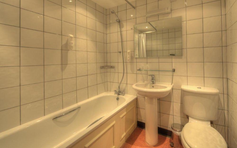 The Bridge Inn Hotel | Top 100