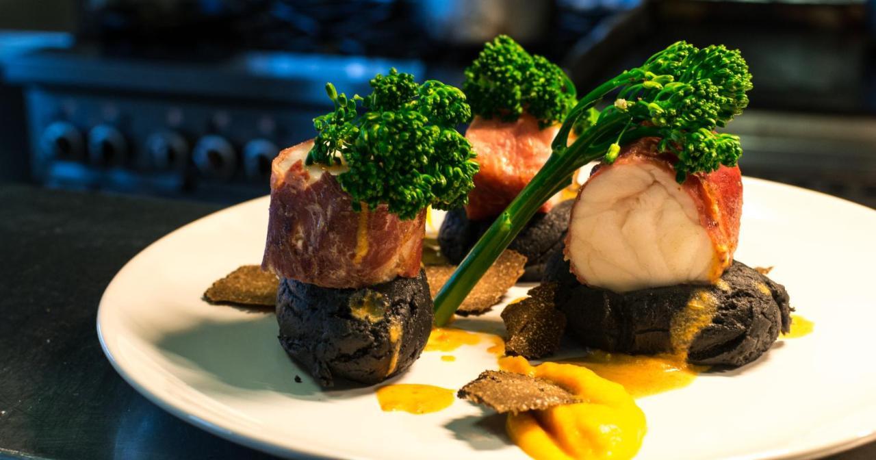 5 Corners Guest Inn | Top 100
