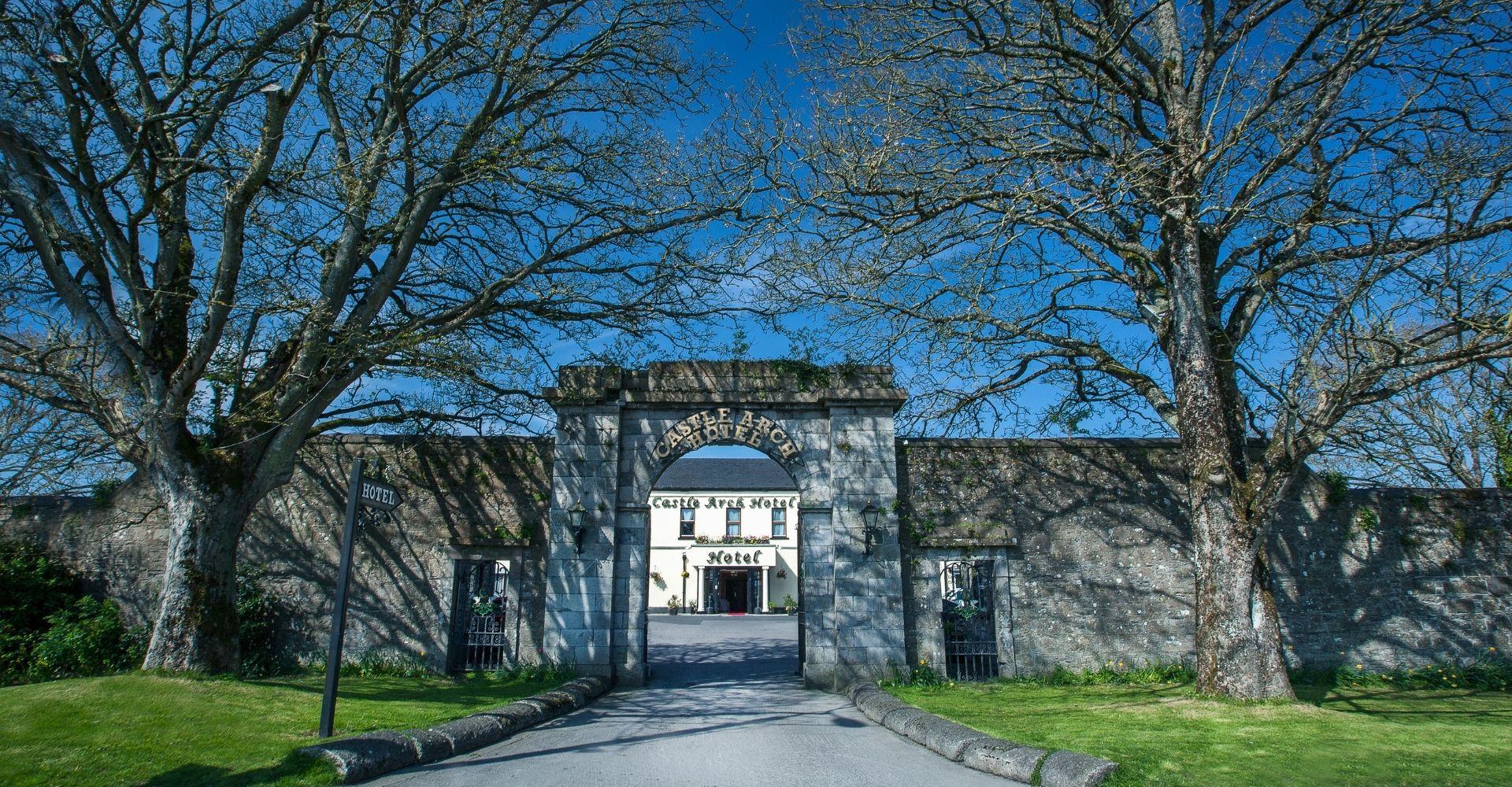 Castle Arch Hotel Trim | Top 100