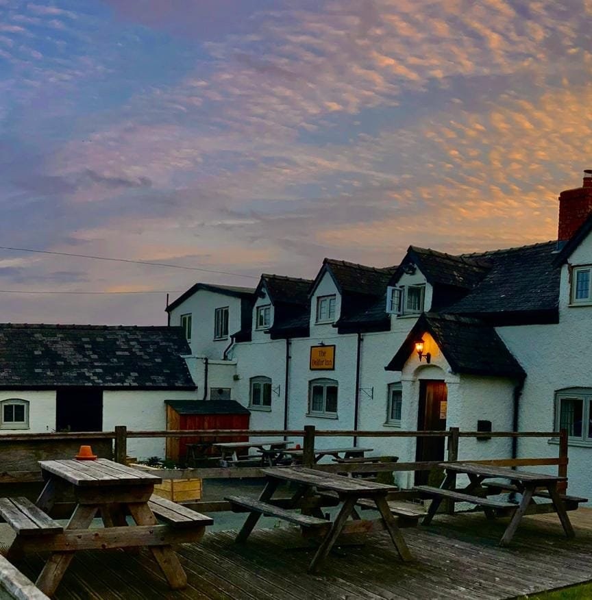 The Dolfor Inn | Top 100 Attractions