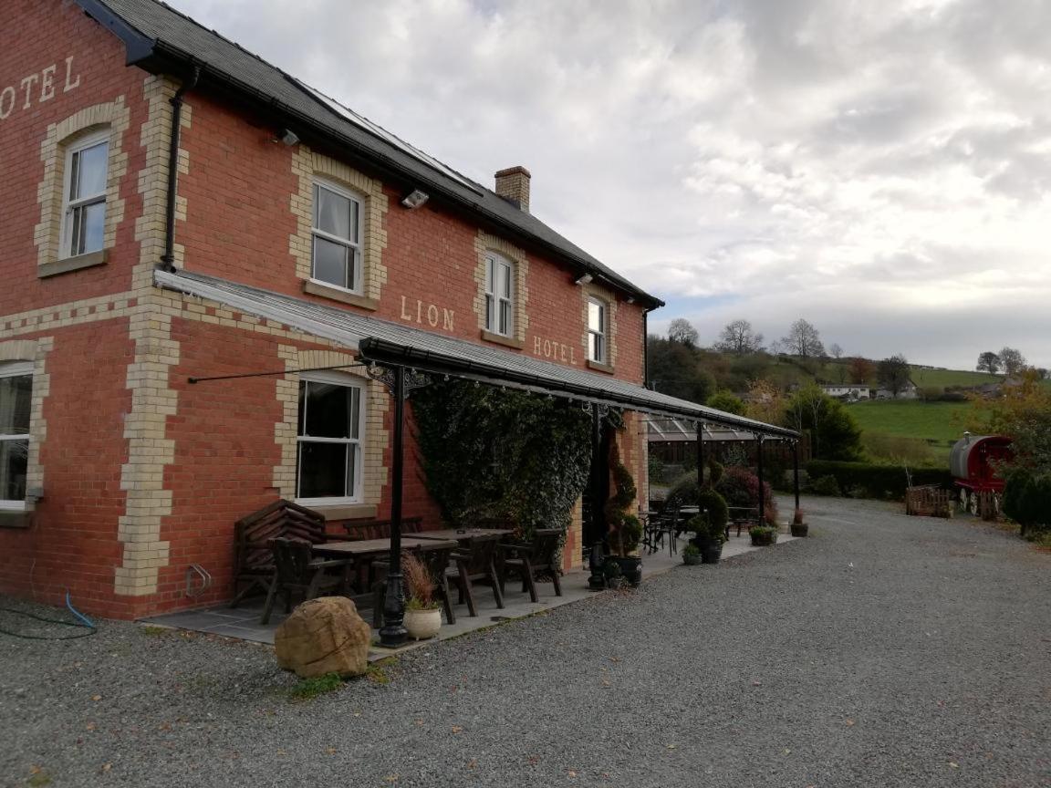 The Lion Hotel | Top 100
