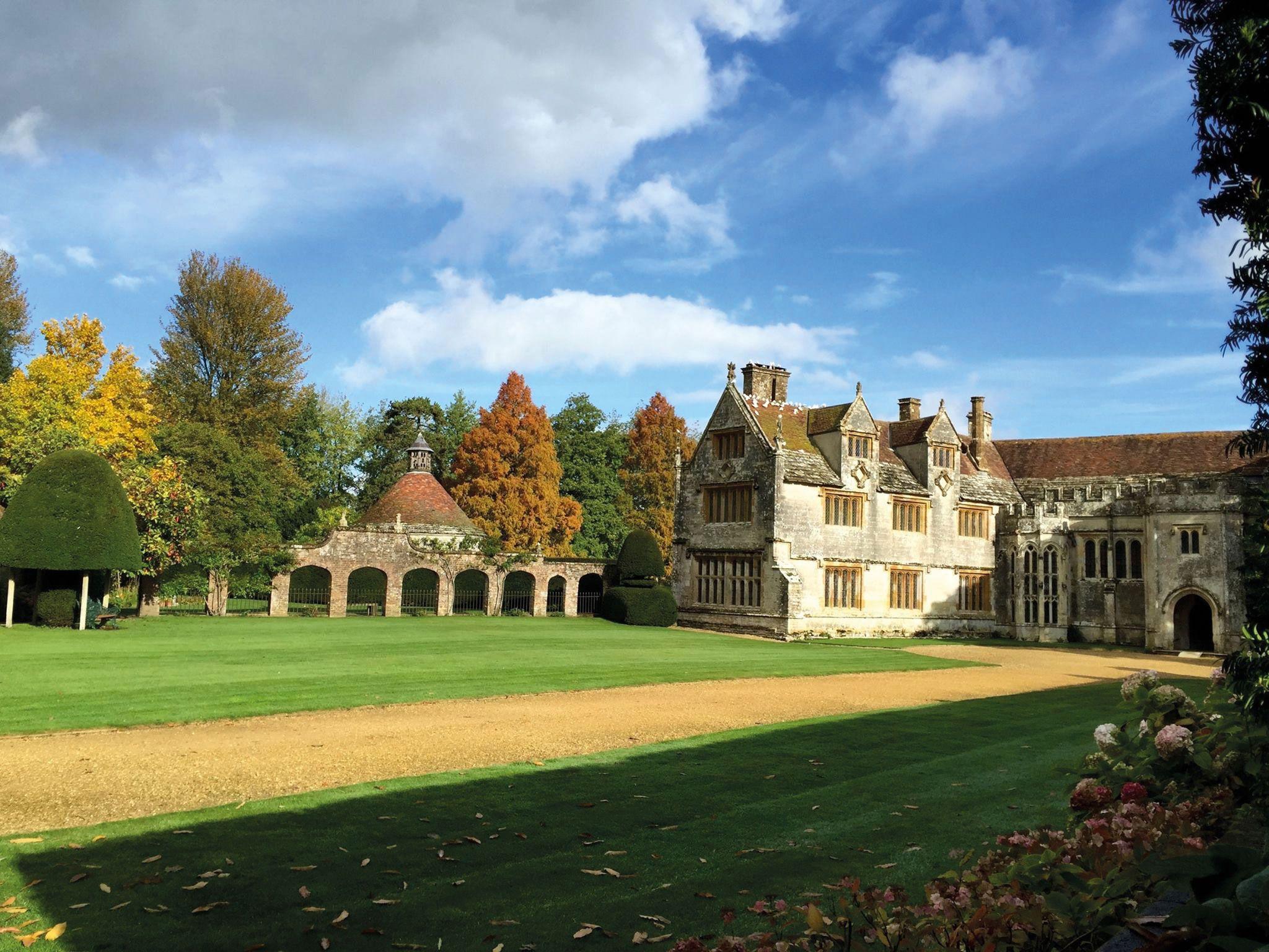 Athelhampton House & Gardens